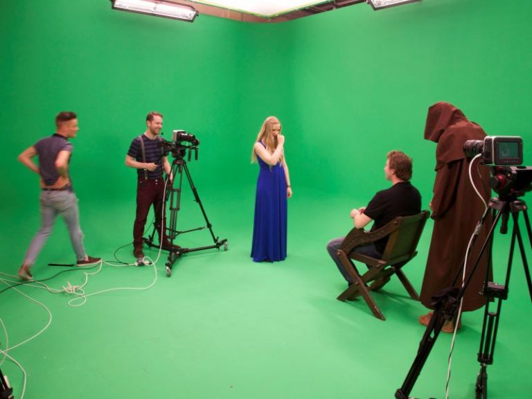 Home - Infinity Coves, Cyclorama and Green Screen backdrops