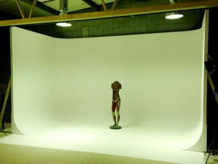 Infinity Coves - Infinity Coves, Cyclorama and Green Screen backdrops